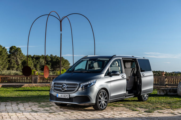 Mercedes-Benz V 300d 4MATIC Test: Lohnt sich die neue Leistungsstufe ...
