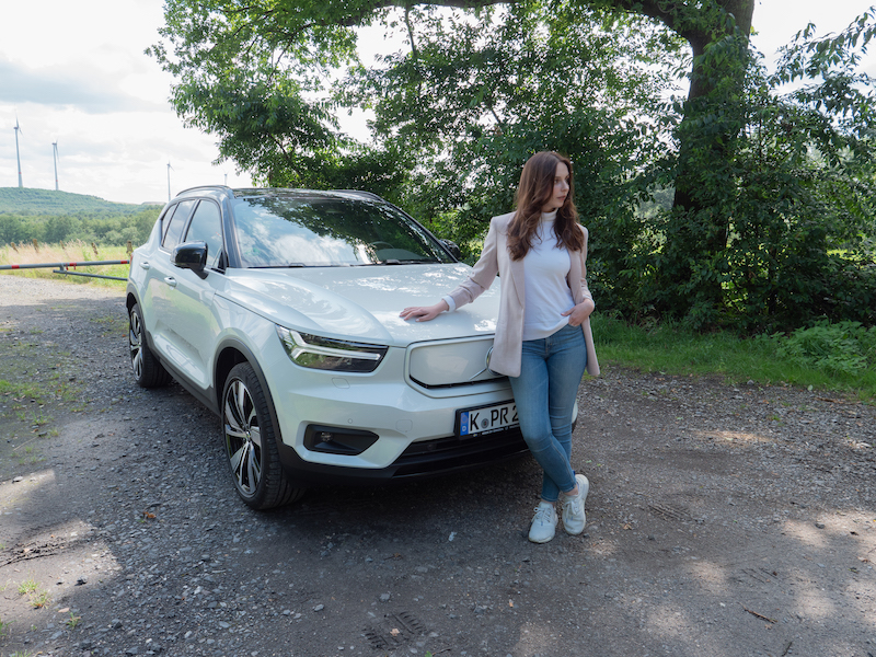 Kompakt Elektro-SUV mit Dauer-Power: Volvo XC40 P8 AWD (2022 ...