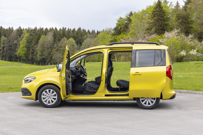 Mercedes-Benz T 180d 7G-DCT Test: für alle mit Kind und Kegel ...