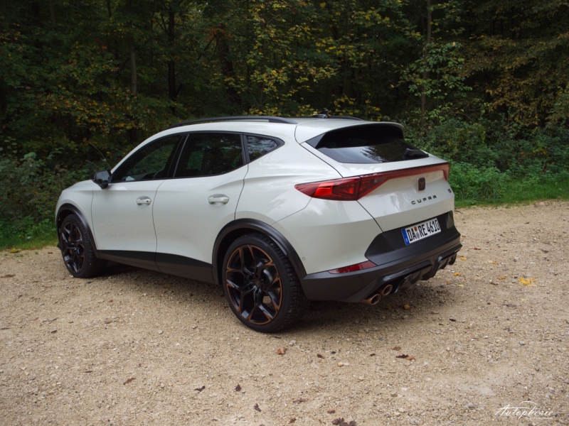 Cupra Formentor VZ5 Taiga Grey Test: legendärer Motor im Crossover ...