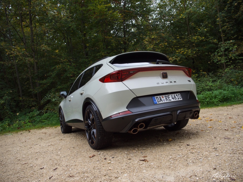 Cupra Formentor VZ5 Taiga Grey Test: legendärer Motor im Crossover ...