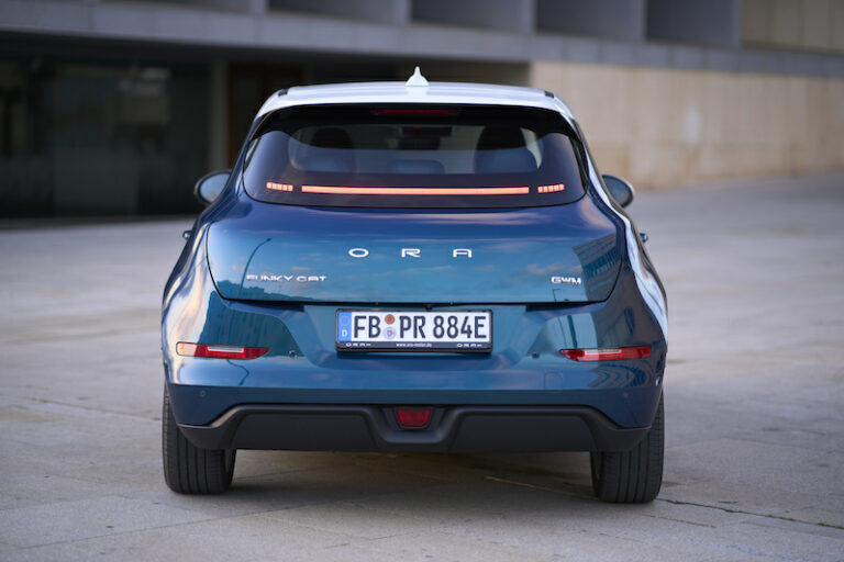 ORA Funky Cat 400 Pro+ Test: alles eine Frage des Preises - Autophorie.de